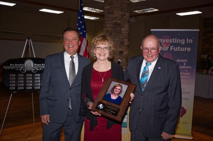 Donna Decker Awarded 2018 Ben Franklin Community Service Award :: Wayne ...